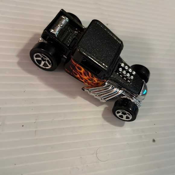 MATCHBOX | Toys | Genuine Mattel Hotwheels Black Bone Shaker ...